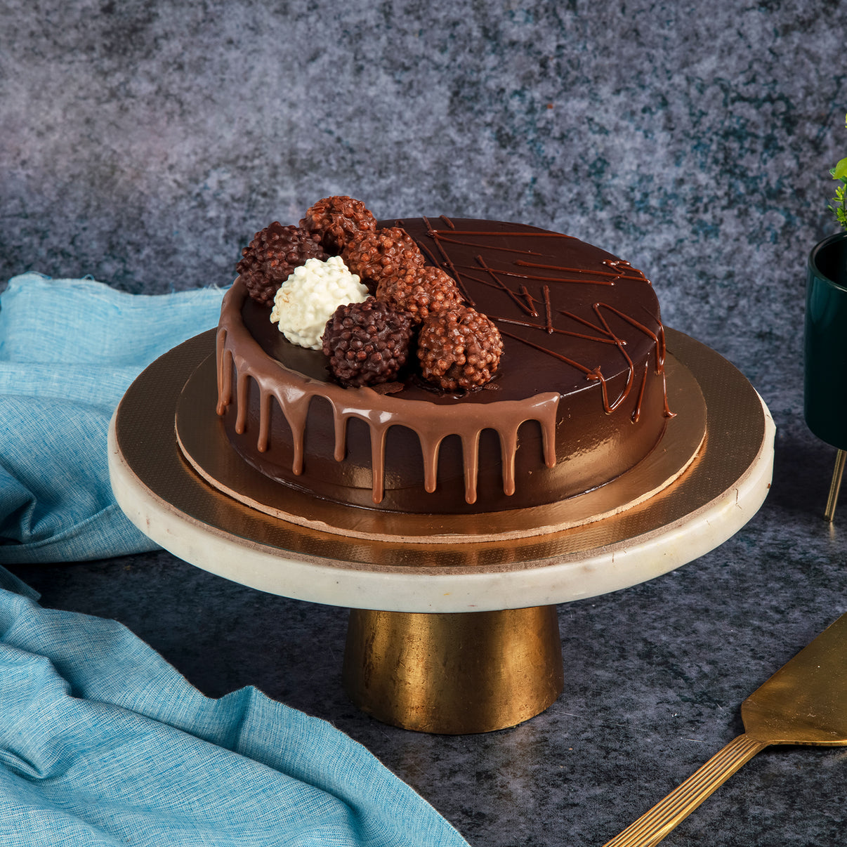 Crunchy Chocolate Truffle Cake – THE BROWNIE STUDIO