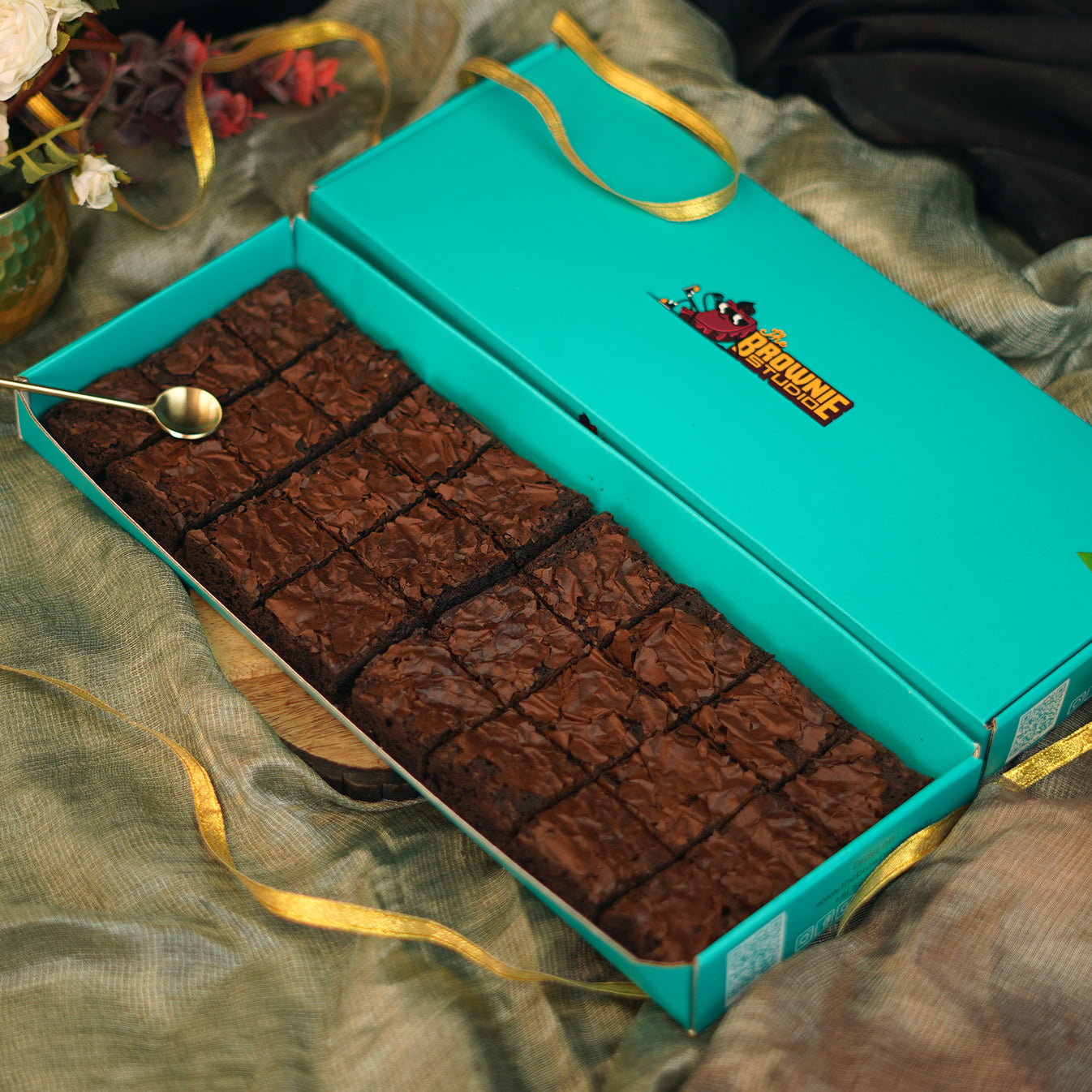 Classic Brownie Box – THE BROWNIE STUDIO